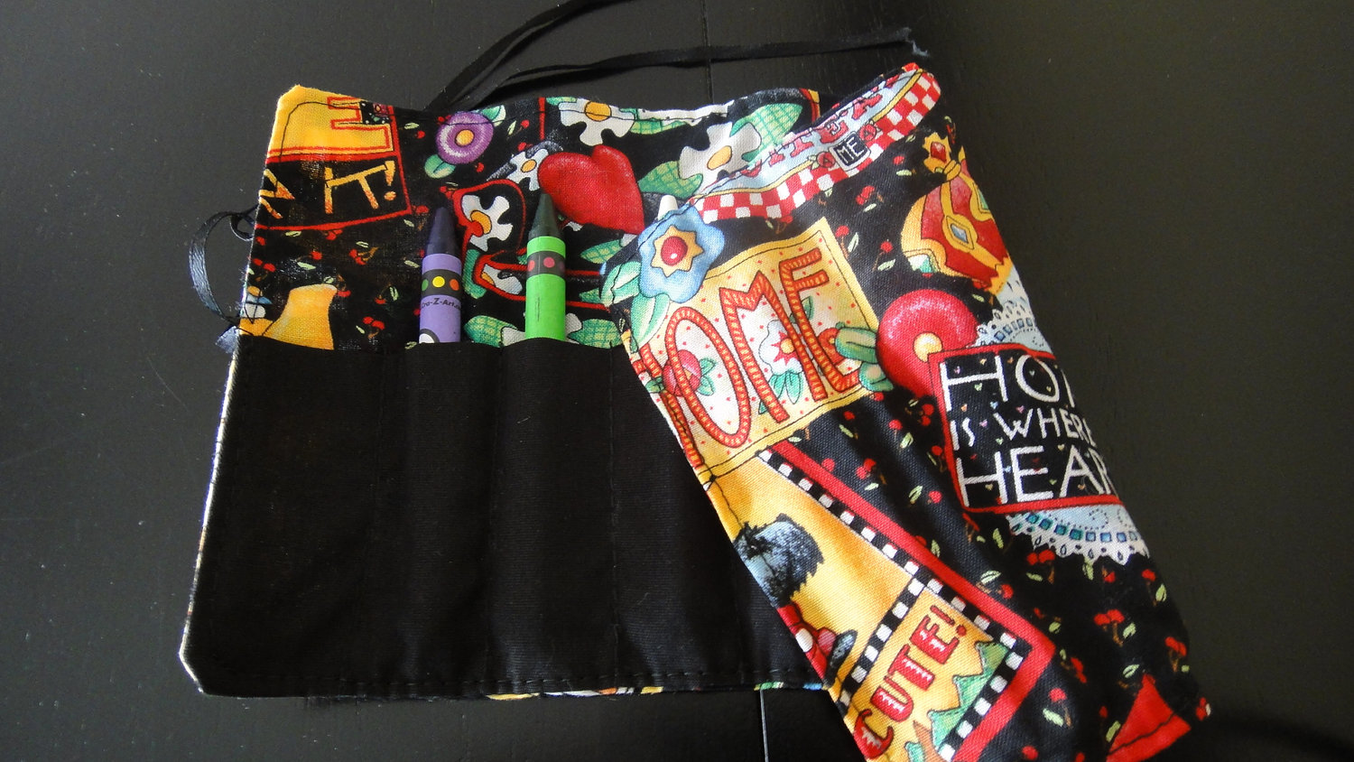 Crayon Roll-country Kitchen Print Mini Crayon Keeper With 8 Crayons on ...